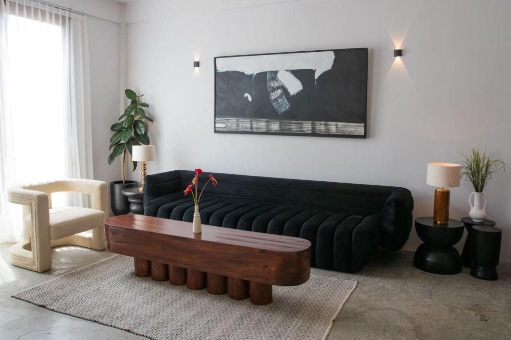 Seseh Townhouse - Chic 2BR Amongst the Ricefields, Cemagi (updated ...