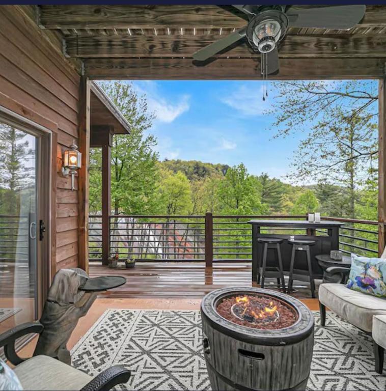 Riversong Falls, Lake Toxaway (preços atualizados para 2026)