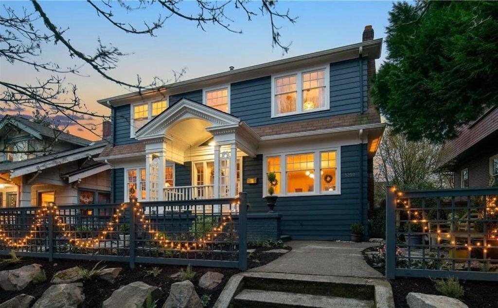 UW Charming Blue Home WS 97 4 AC Children Hops, Seattle (tarifs ...