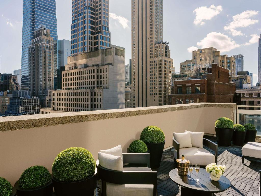 Best Midtown Manhattan Hotels: Where I Always Stay for Style, Location ...
