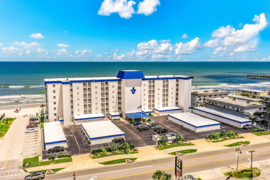 Daytona Surfside Club 109- Blue Umbrella（Halifax Estates）：（最新料金：2026年）