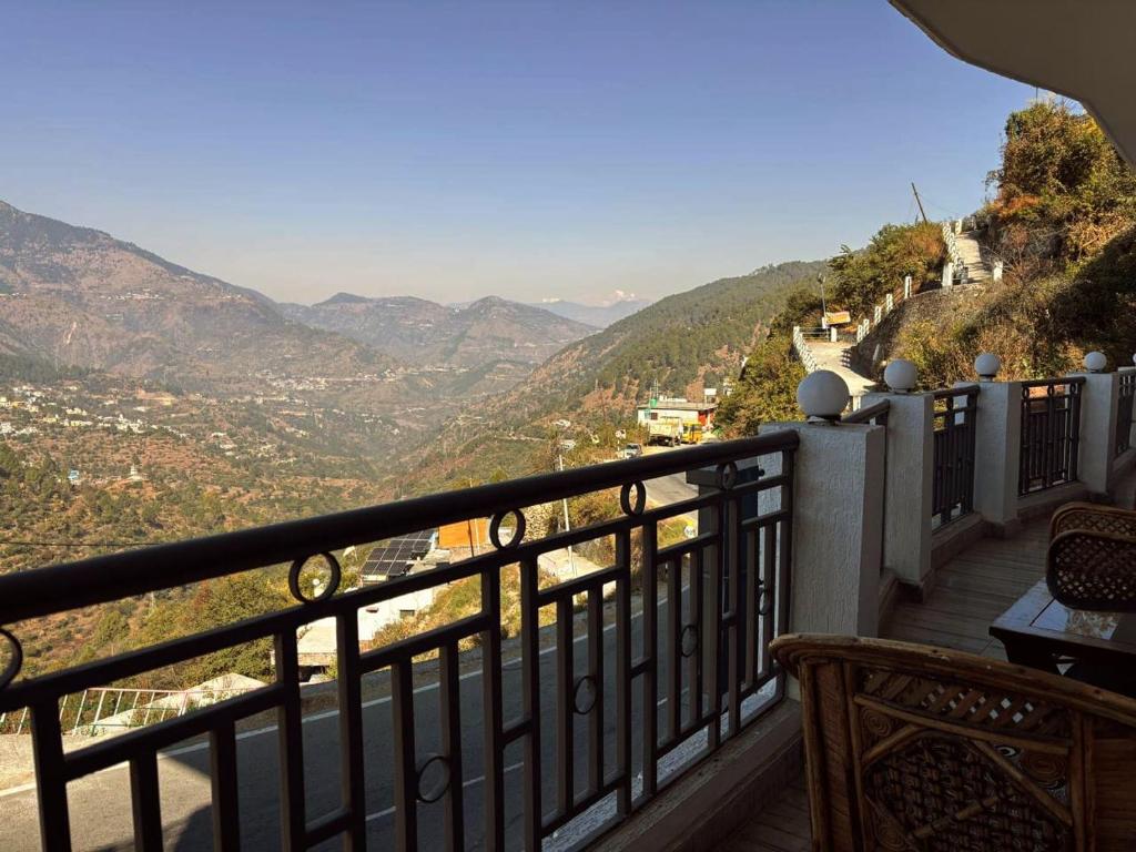 Hotel Vasundhara Palace, Chamba（Chamba）：（最新料金：2026年）