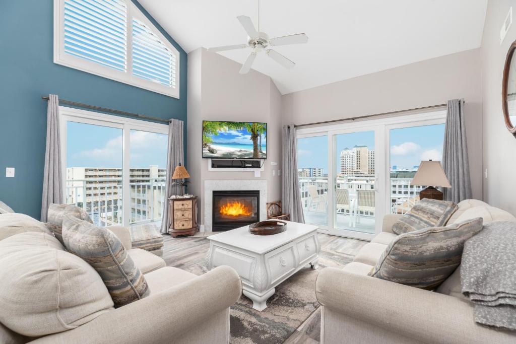 3 Bedroom Condo With Vaulted Ceilings & Scenic Views, Ocean City ...