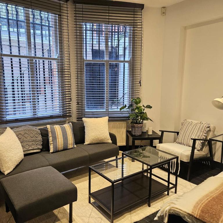 Stylish Large Studio Apartment in Kensington, London (updated prices 2026)