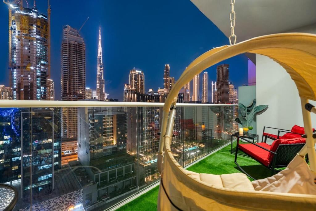 Stylish 1BR Burj Khalifa View - Reva Residence, Dubai (updated prices 2026)