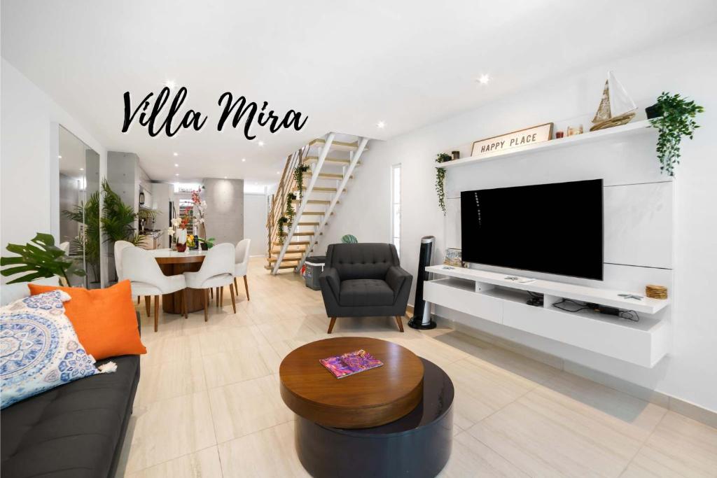 3BR Villa Mira - short stroll from the Beach & Pool, Mameyal (precios ...