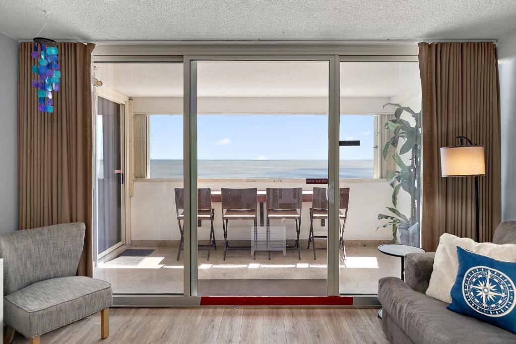 2 bedroom Ocean Front Atlantis Condo!, Ocean City (precios actualizados ...