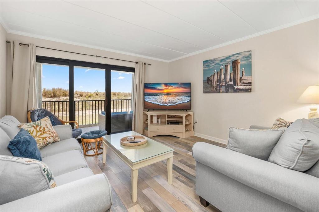 2 Bedroom Ocean Front Condo in Ocean Trail!, Ocean City (updated prices ...