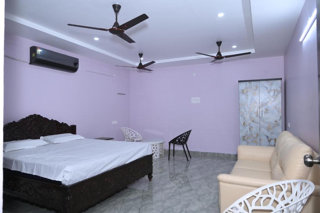 SV FUNCTION HALL AC AND NON AC ROOMs, Kadiyam (актуальные цены 2026 года)