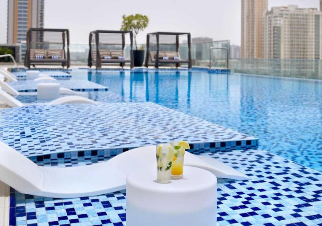 Elite Studio with Kitchen in Novotel JVT, Dubai (preços atualizados ...