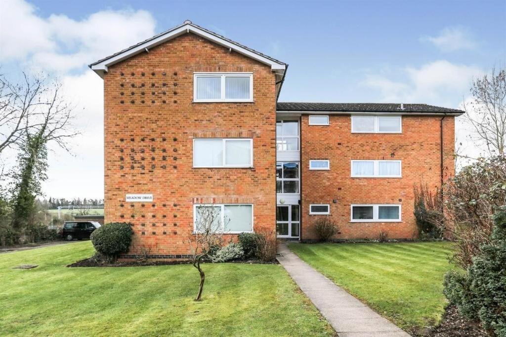 2 bed 2 bath Luxe Apartment in Hampton on Arden, Hampton in Arden ...