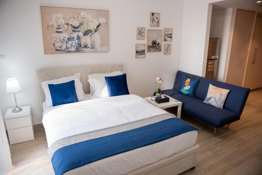 Studio at the Water’s Edge – 5 Min to SeaWorld, Yas Island (updated ...