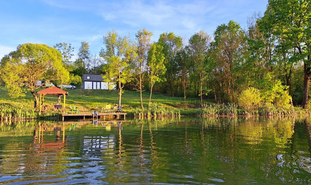 VIVA LA VIDA Lake house, Smederevska Palanka (prezzi aggiornati per il ...
