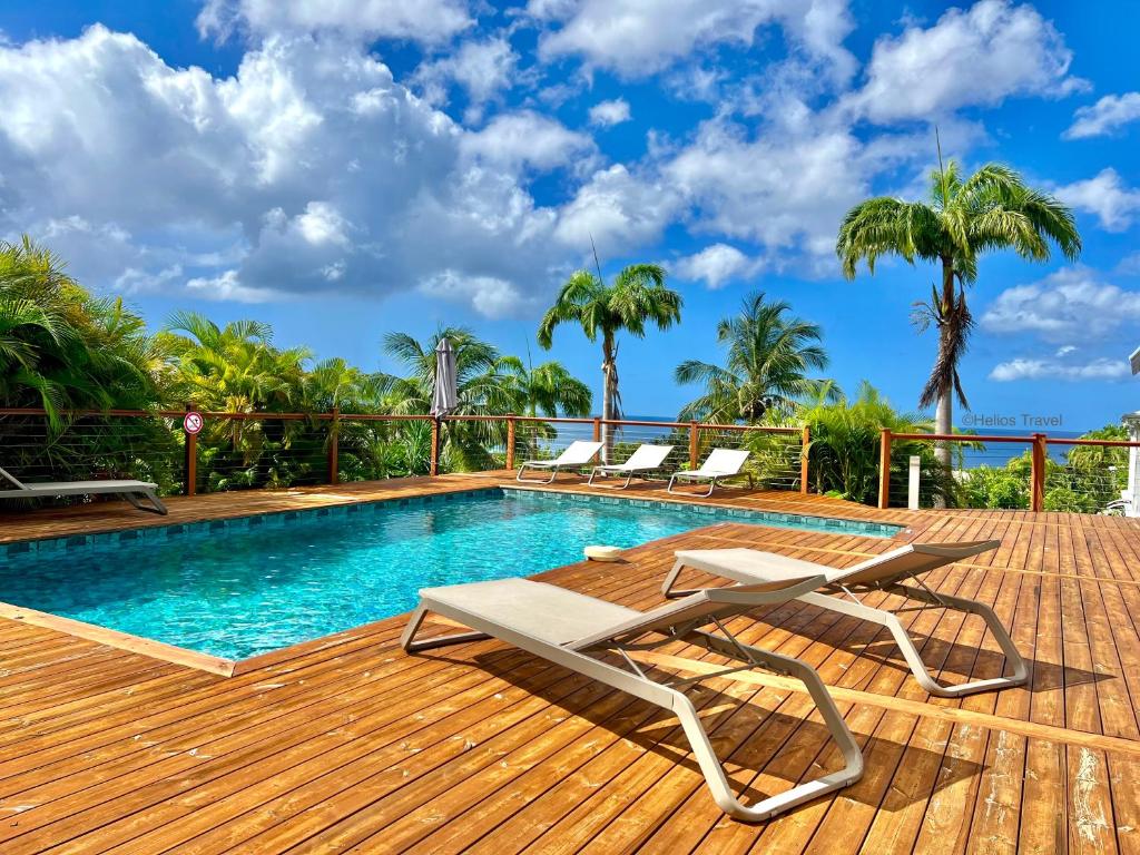 Blue Garden, grande villa 4 chambres, piscine et magnifique vue mer ...