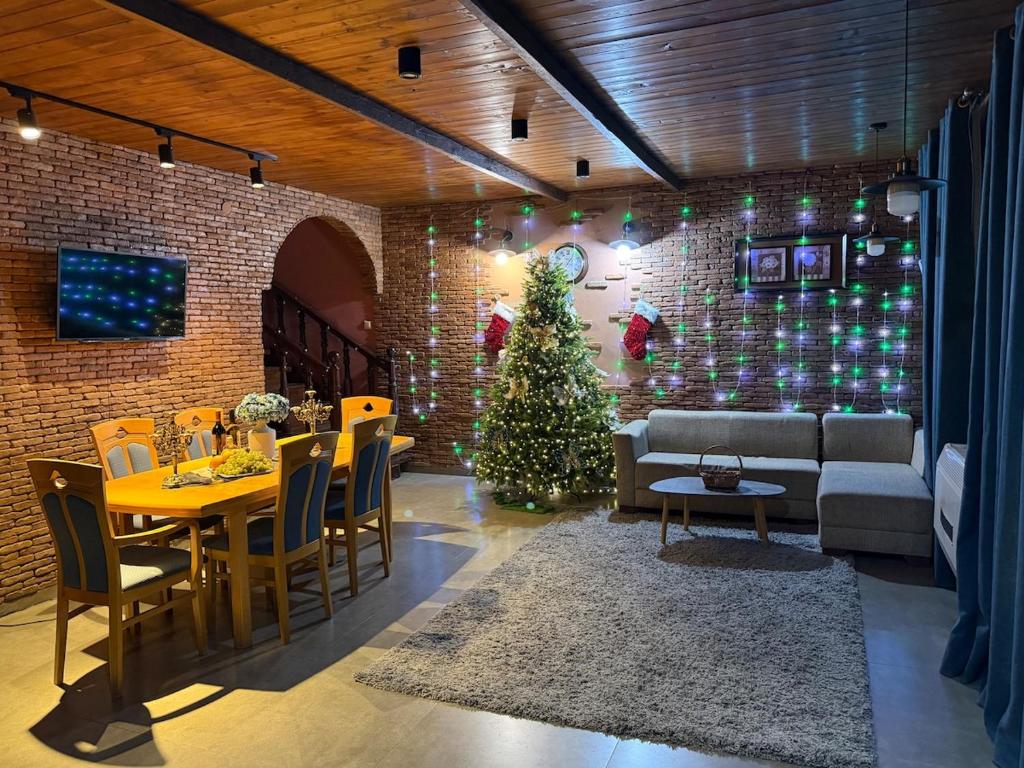 Gori-Modern Private House in the City Center, Gori (tarifs actualisés ...