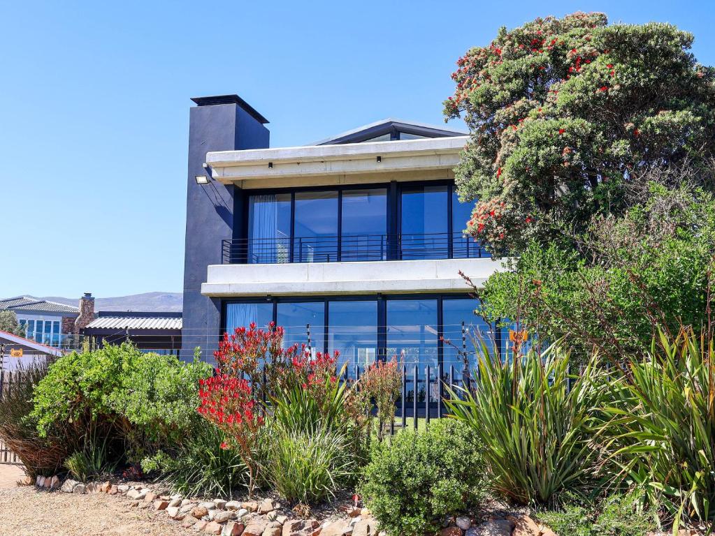 Imoyo Ocean Retreat, Hermanus (updated prices 2026)
