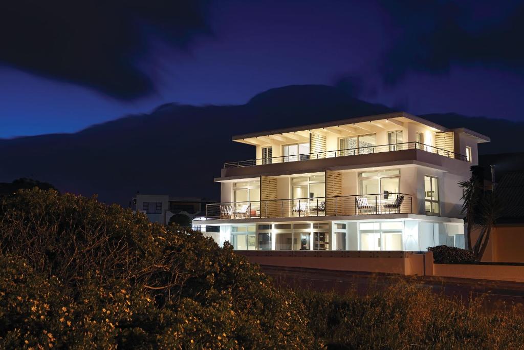 One Marine Drive Boutique Hotel & Spa by The Living Journey Collection ...