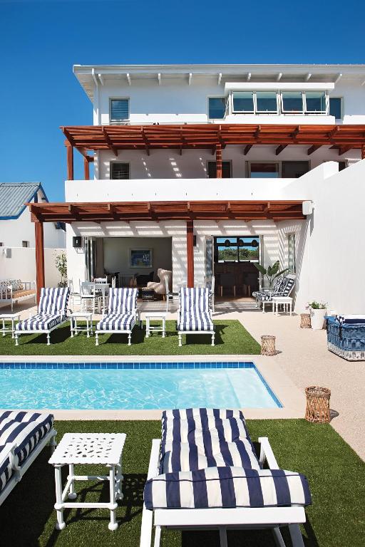 One Marine Drive Boutique Hotel & Spa by The Living Journey Collection ...