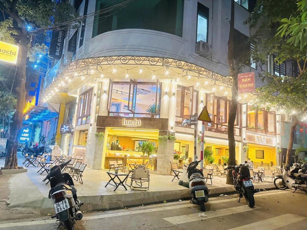 Hachi Homestay 302 - 174 Nguyễn Tuân - Hà Nội, Ханой (обновени цени за ...