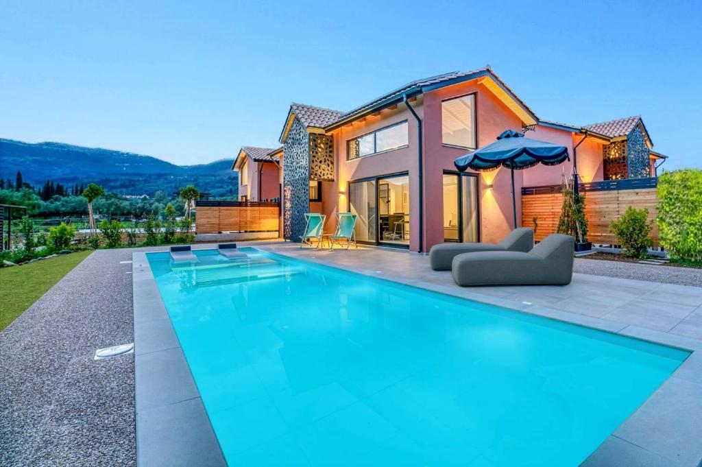 Villa Earth by Villa Plus, Ligia (precios actualizados 2026)