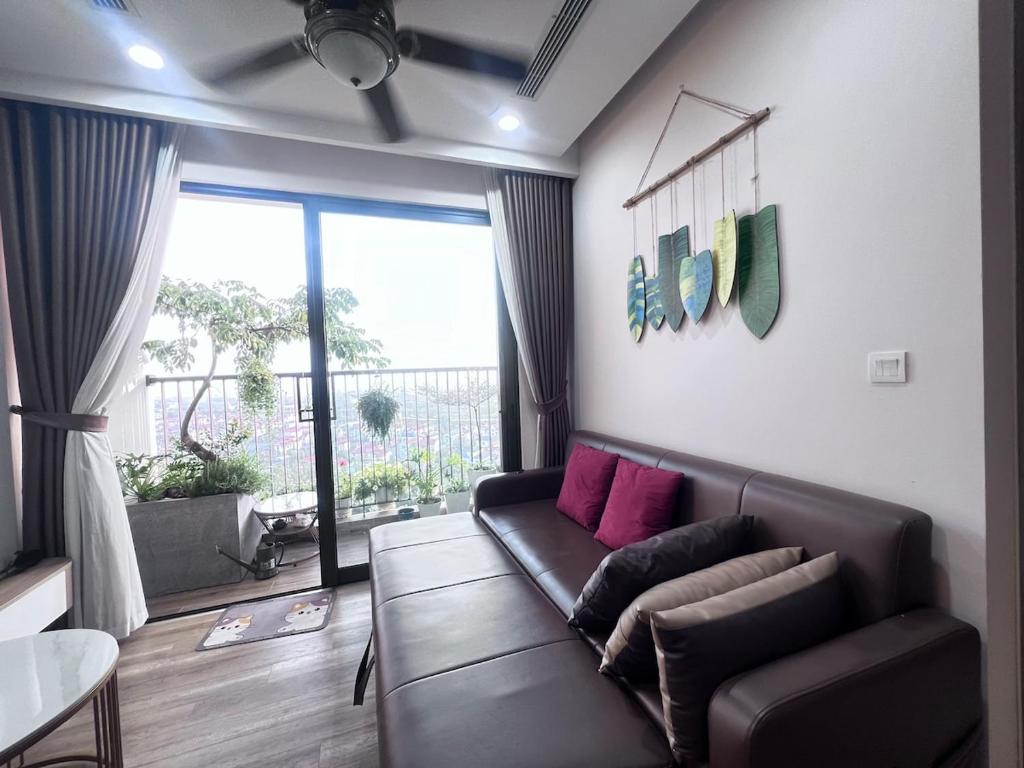 Sunny flower-filled green apartment with Netflix, Kim Quan (bijgewerkte ...