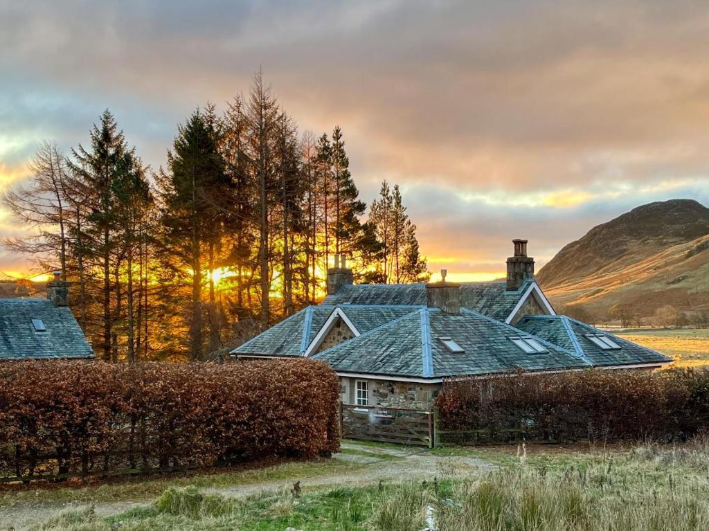 3 Bed in Comrie oc-e33307, Dunira (updated prices 2026)