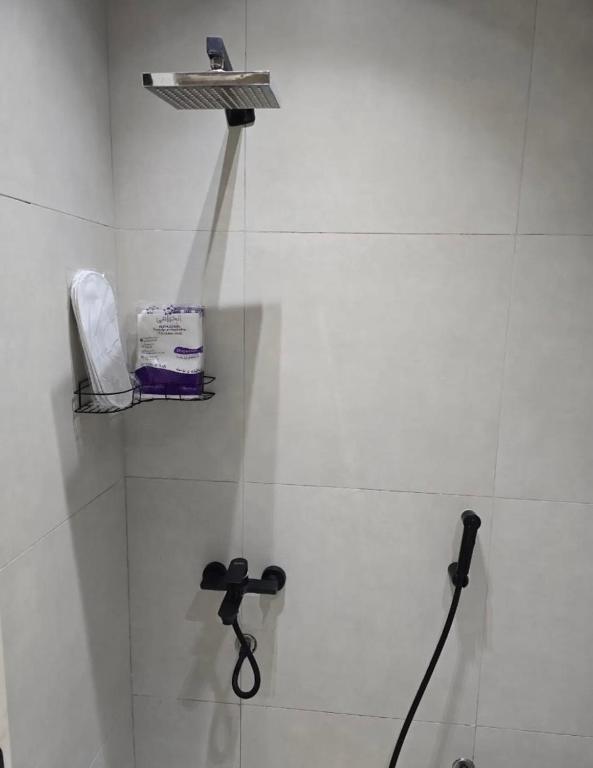 دخول ذاتي, Riade (preços atualizados de 2026)