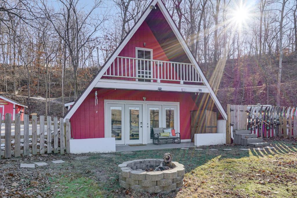 Steps to Shared Dock Lake of the Ozarks A-Frame!, Rocky Mount (precios ...