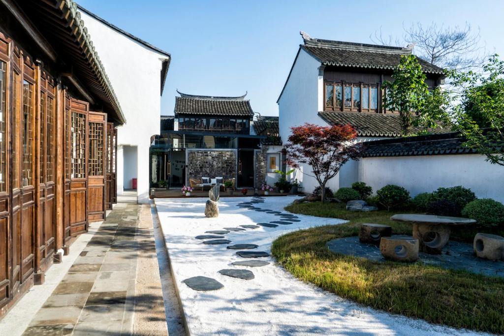 Century Light Villa Suzhou Luzhi Ancient Town, Сучжоу (актуальные цены ...