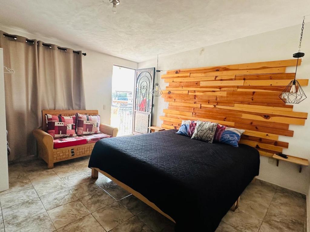 Sol de Peña Apartment with balcony and downtown view, Bernal (precios ...