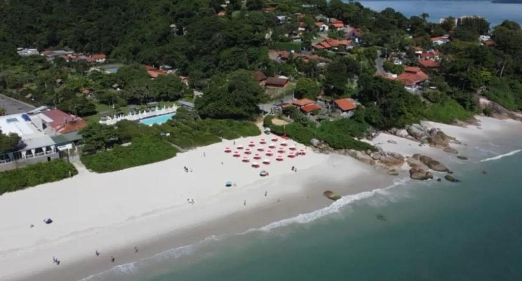 Casa a poucos minutos da praia de Jurerê, Florianópolis (tarifs ...