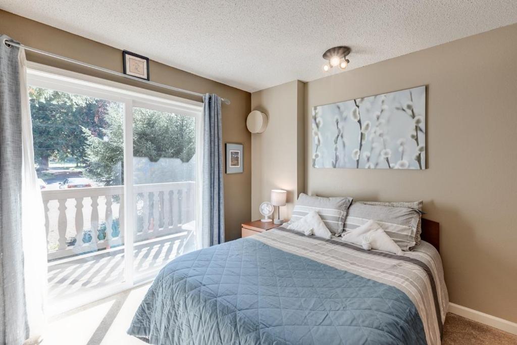 Snowline Lodge 37 Condo เกลเซียร์ (ราคาอัปเดตปี 2026)