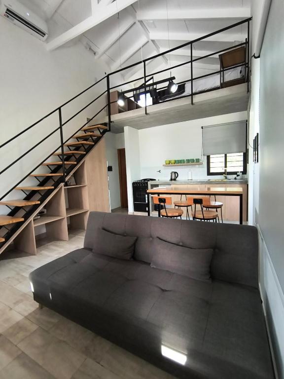 Tiny House rental with pool and patio facing the plaza, Roldán (preços ...