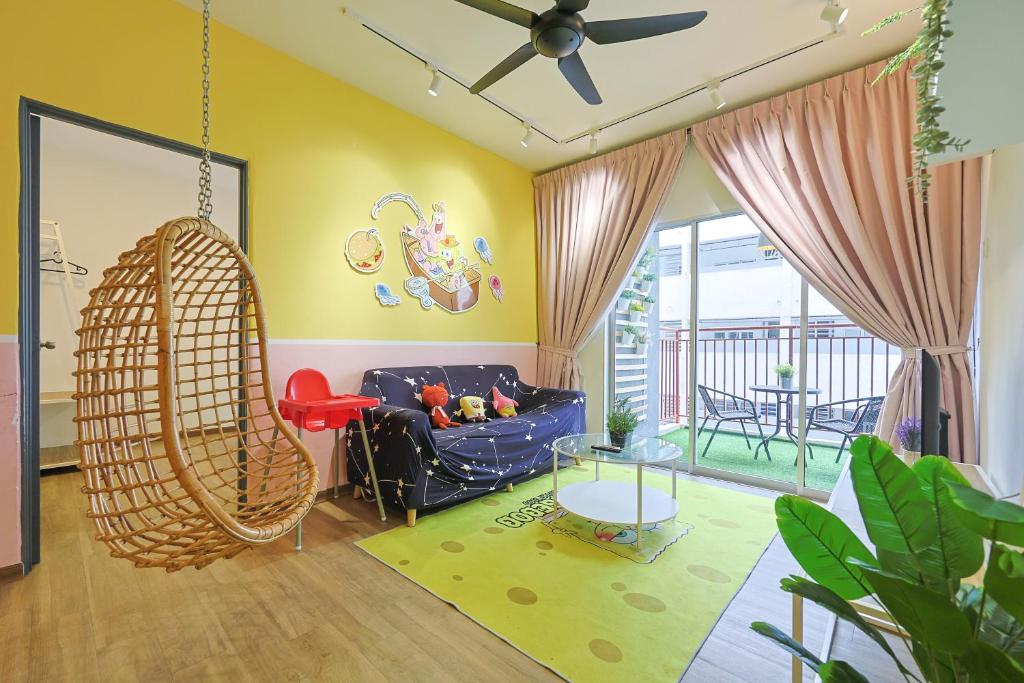 SpongeBob Fun Family Homestay In Cameron Highland Clover Home 7-02 ...