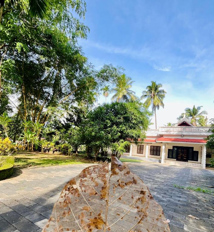 HARSHAM Eco Village, Puthuppādi (precios actualizados al 2026)