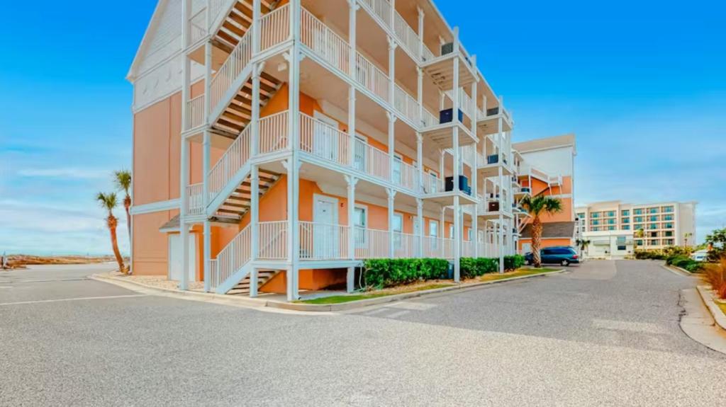 格爾夫海岸的Grand Beach Resort Condos（2026 年最新房價）