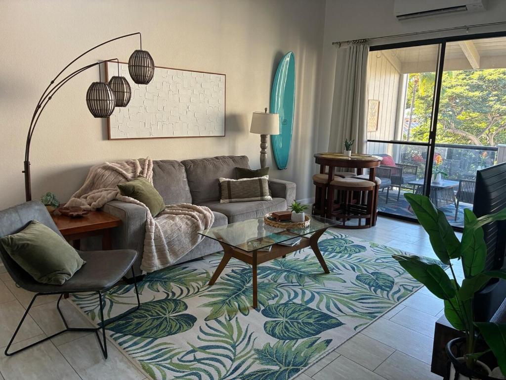 Kona Retreat • Ocean View, Pool & Walk to Beach, Kailua-Kona ...