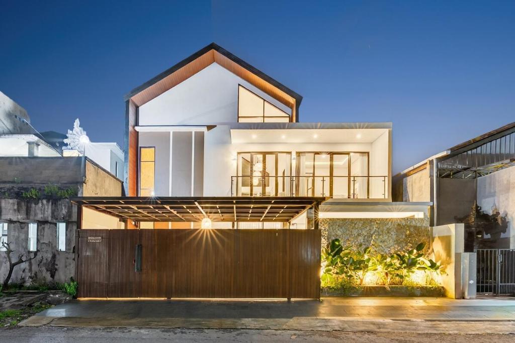 Ed Villa Luxury 4BR Villa Private Pool In Kerobokan, Kerobokan (updated ...