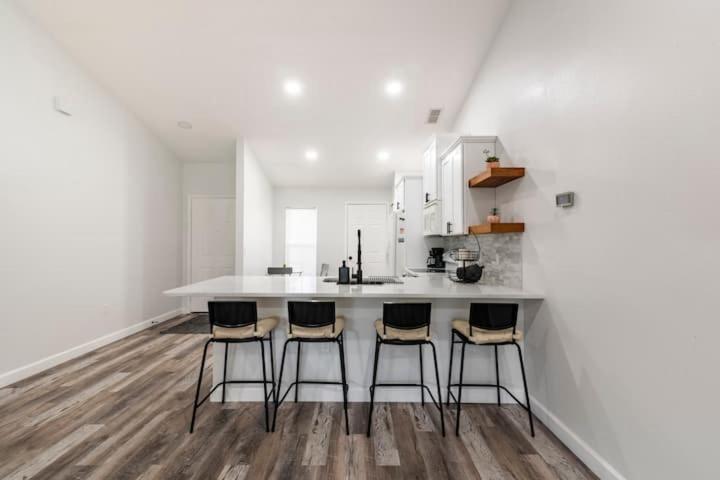 Tranquility Estate Pine House, Davenport (precios actualizados 2026)