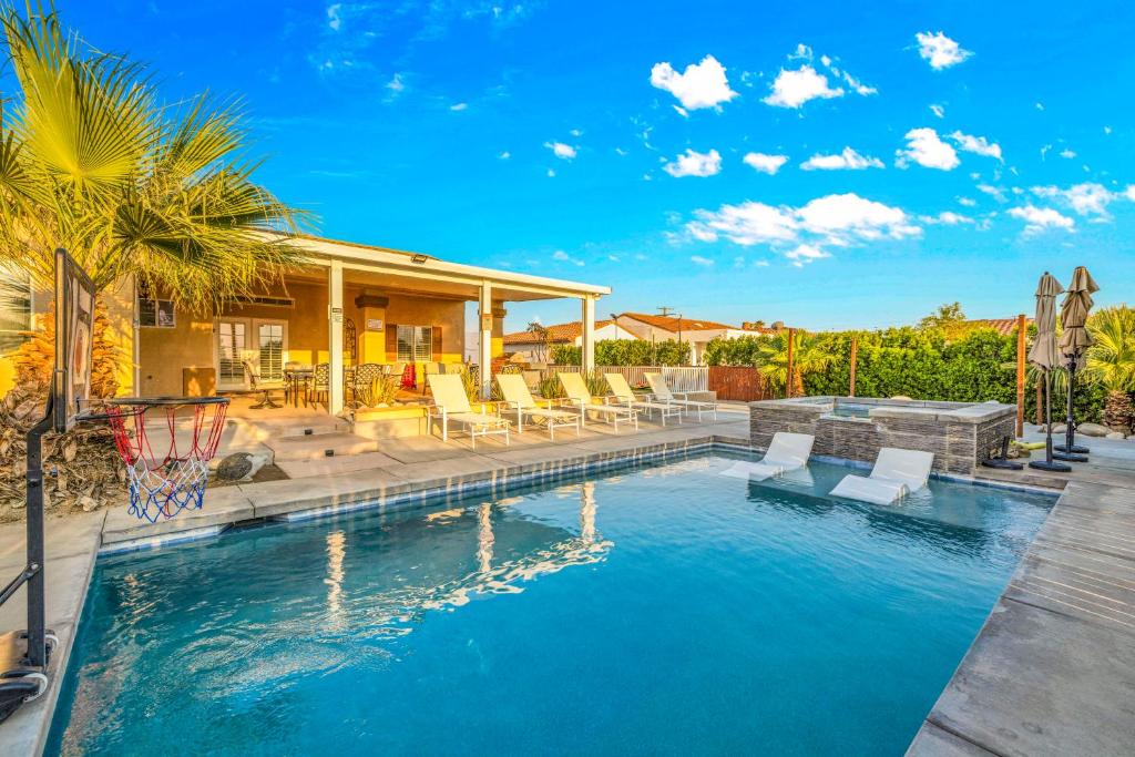 The Palms, Thousand Palms (updated prices 2026)