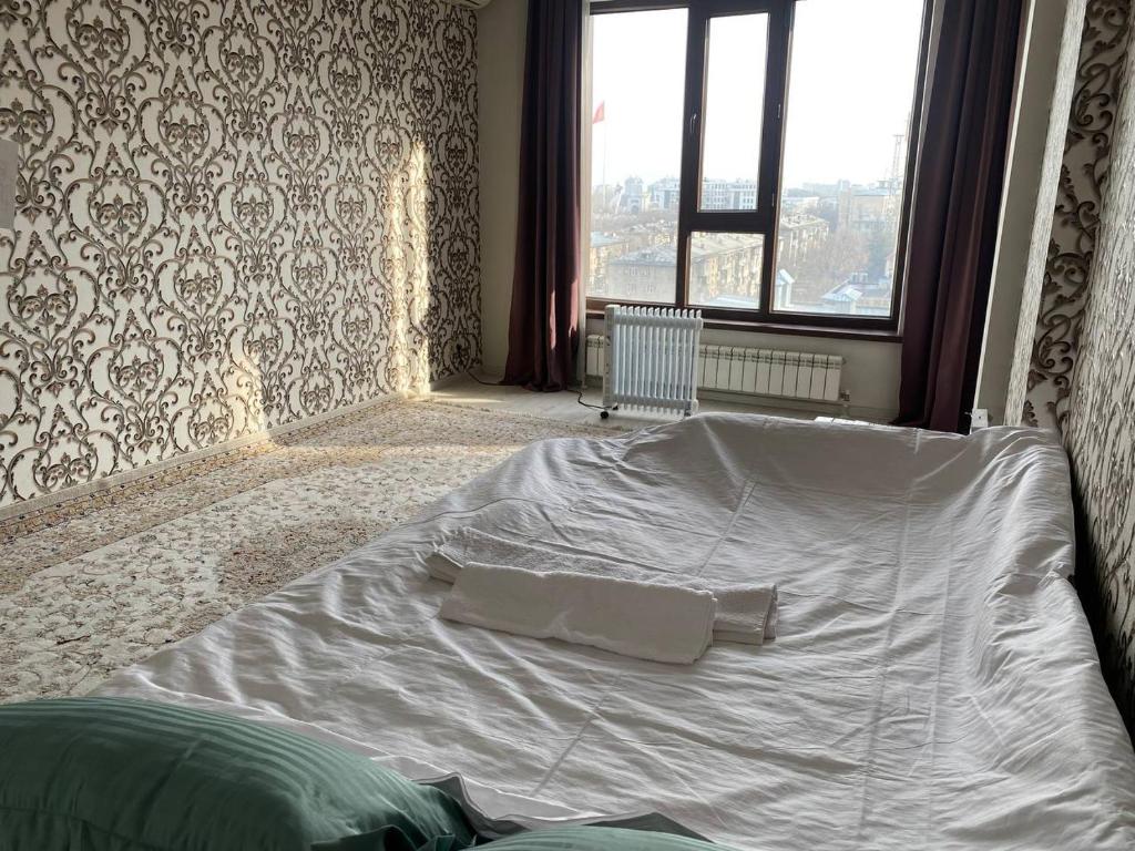 A ROOM near ALA-TOO Square in City Center BEST LOCATION In BISHKEK ...