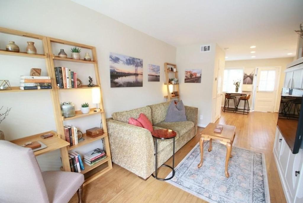 The Gibbon House of Old Town ALX, Alexandria (precios actualizados 2026)