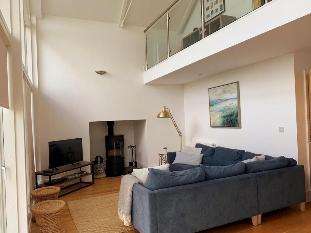 Rivendell, 96 Howells Mere, Lower Mill Estate, Cirencester ...