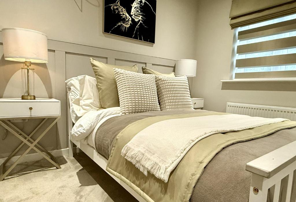 Five Star Home - Walk to Alcester, 15 mins to Stratford، السيستير ...