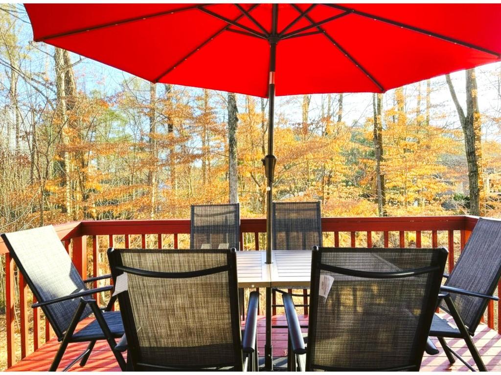 3 BR w/ King Bed, Standing Desk, Ping Pong, Arcade, Raleigh (precios ...