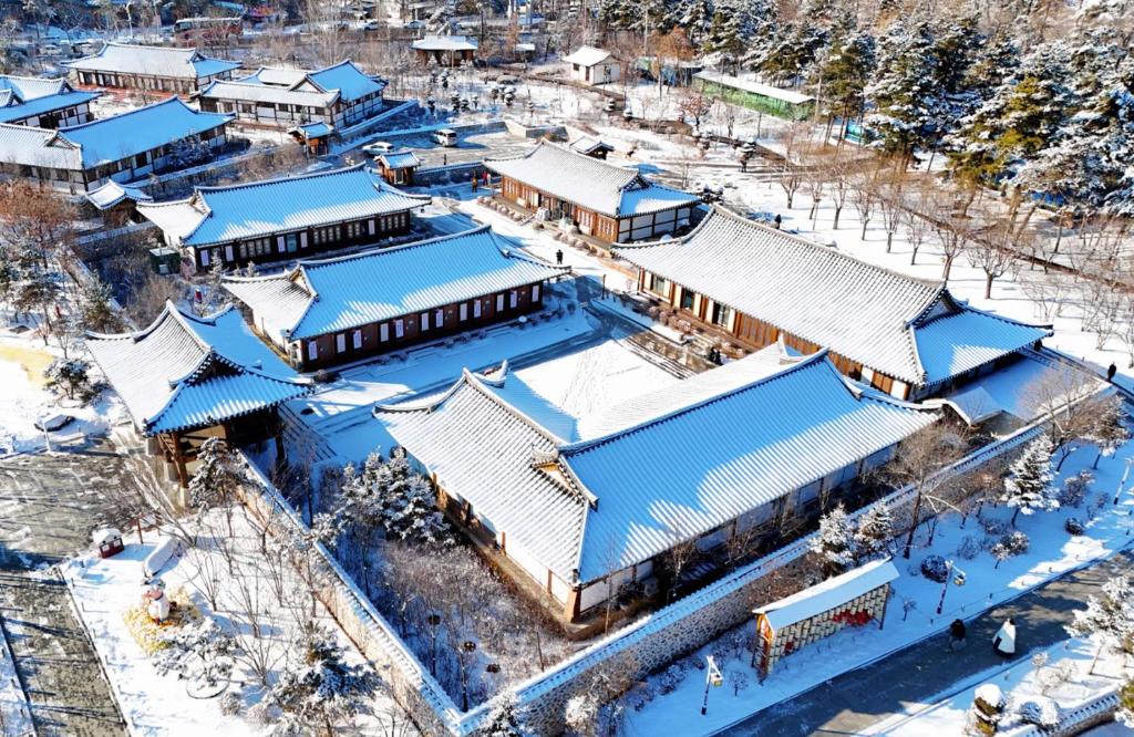 Yanbian Yanji House Jia Huansen Homestay (Korean Folk Custom Garden ...