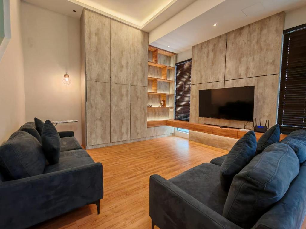 5 Rooms Semi D at Golden Hills - Lena Home, Brinchang (mga updated na ...