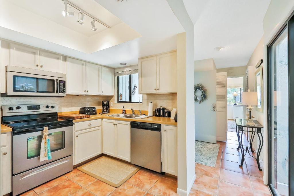 NSB 4360 Sea woods- After Dune Delight, New Smyrna Beach (precios ...