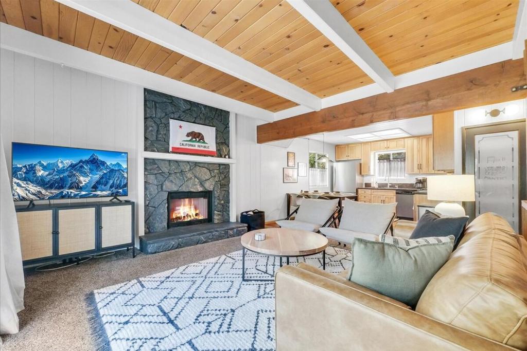 Arrowbear Retreat - EV Charging, Generator, Arcade, Arrowbear Lake ...