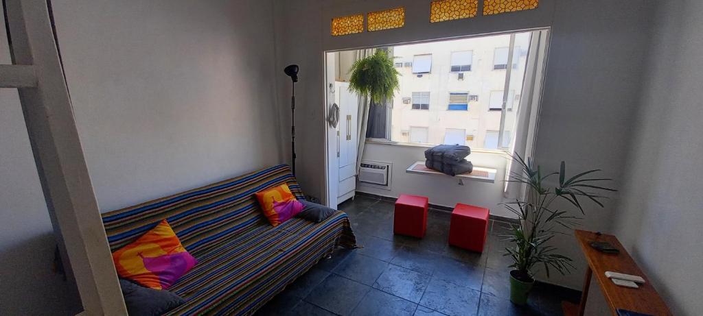 STUDIO CHARMOSO EM COPACABANA a UMA QUADRA DO POSTO 5, Río de Janeiro ...